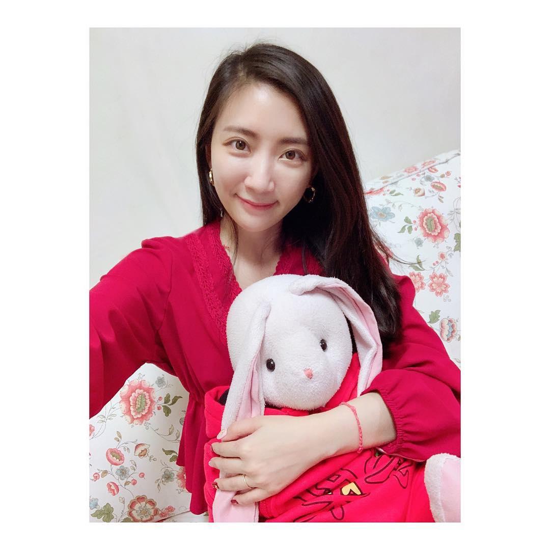 美女写真｜超正护理士 静静 清纯甜美脸蛋穿上比基尼简直硬爆 (42P) - pljj